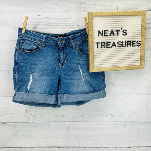 Earl Jeans | Shorts | Earl Jeans Womens Distress Modest Length 5 Roll ...